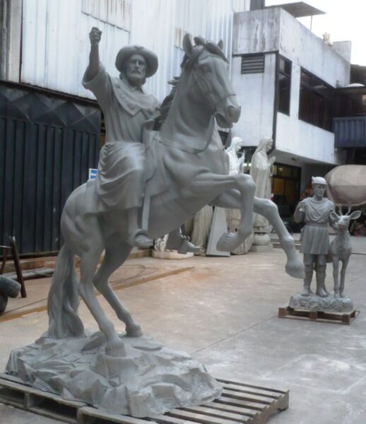 Custom Statues & Personalized Creations | Fiat Studio